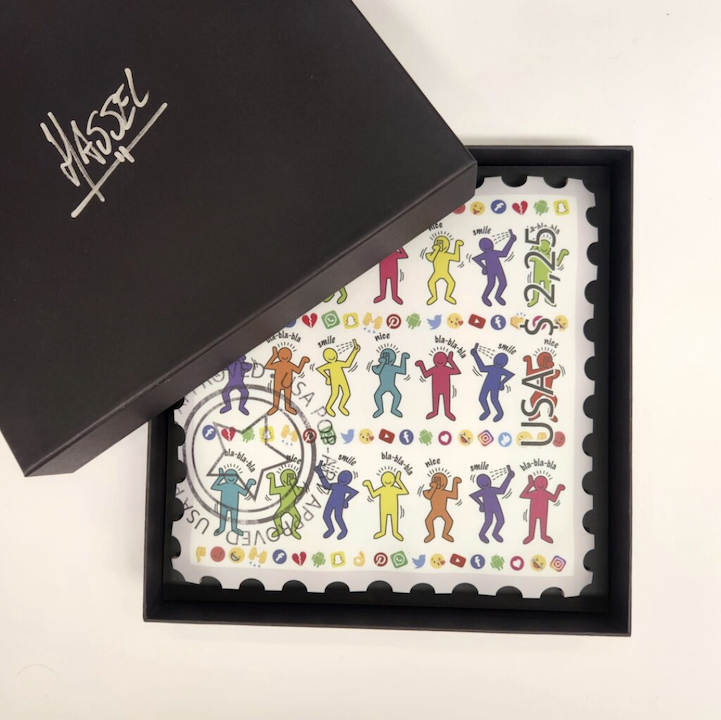 AD VAN HASSEL: Stamp Keith I white - Kunstgalerie, Originale, Bilder